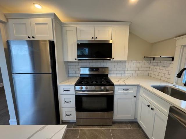 3 Br, 1 bath, Condo 321 Wesley Ave