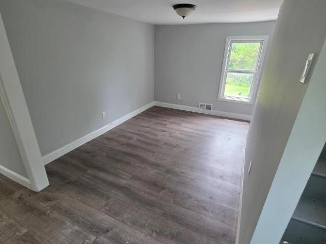 3 Br, 1 bath, Condo 328 Bailey St