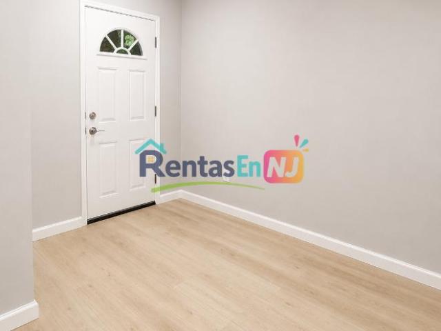 3 Br, 1 bath, Condo 32 Dayton St