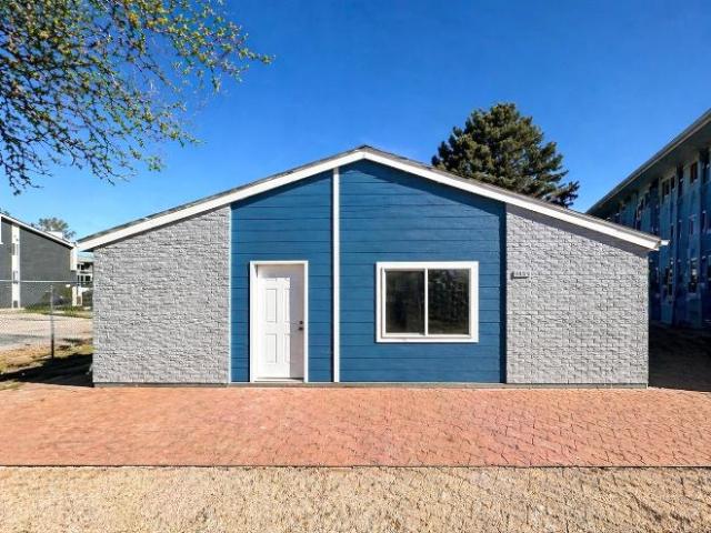 3 Br, 1 bath, Condo 3341 E Fountain Blvd
