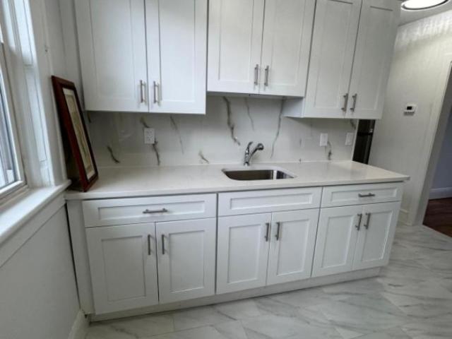3 Br, 1 bath, Condo 334 Midland Ave Apt#2