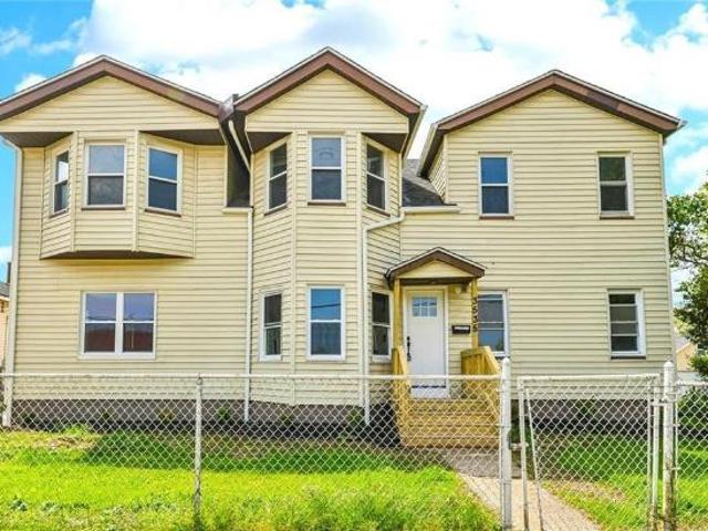 3 Br, 1 bath, Condo 3535 Erin Avenue