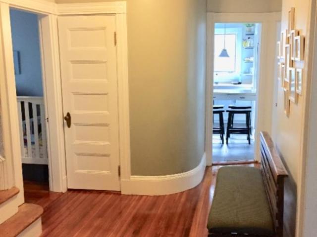 3 Br, 1 bath, Condo 35 Boylston Street
