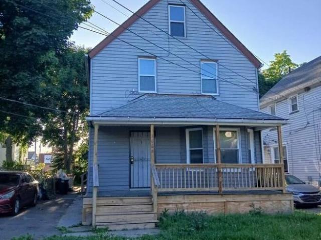 3 Br, 1 bath, Condo 3668 W 48th St