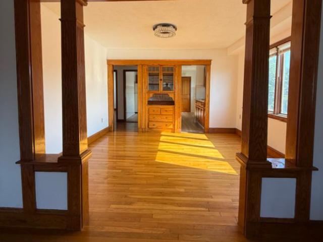 3 Br, 1 bath, Condo 374 Riverside Ave