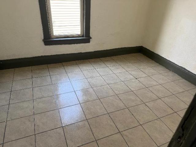 3 Br, 1 bath, Condo 376 S Harrison Ave