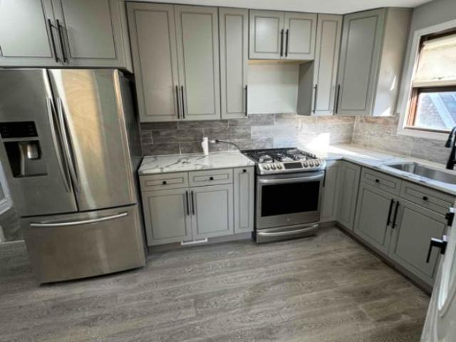 3 Br, 1 bath, Condo 3834 N Nottingham Ave