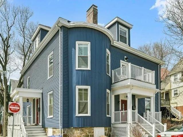 3 Br, 1 bath, Condo 38 Dunreath St