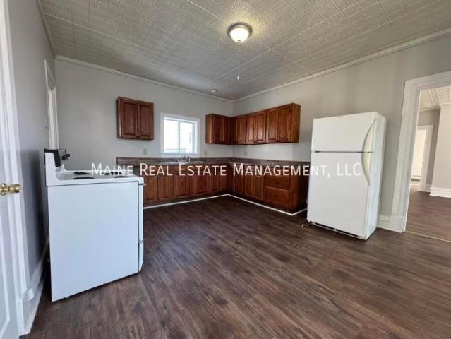 3 Br, 1 bath, Condo 3 Summer Street Apt