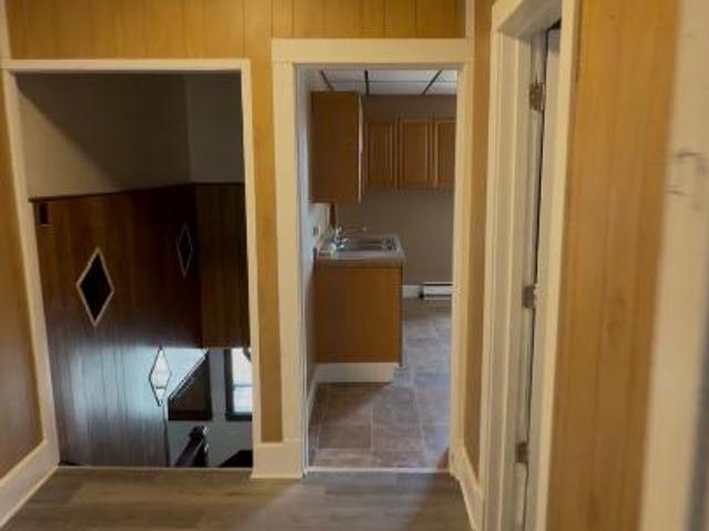3 Br, 1 bath, Condo 3 Waltham St