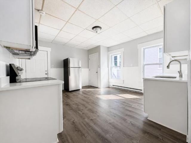3 Br, 1 bath, Other 5 Mount Pleasant St
