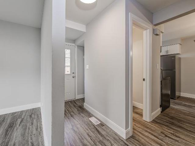 3 Br, 1 bath, Other 6 Pearl Crescent