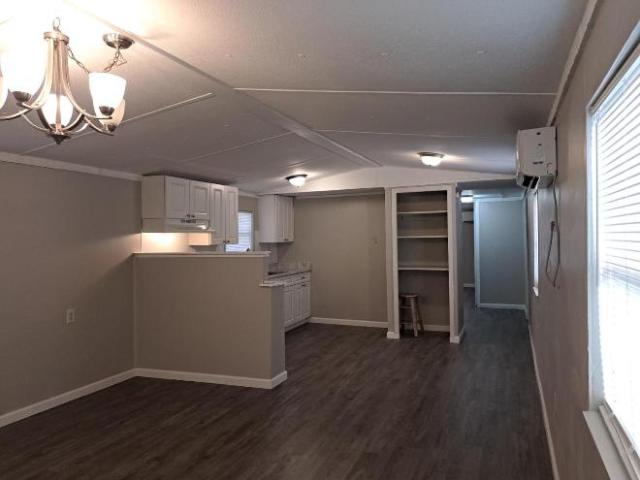 3 Br, 1 bath, Apartment 78030 Susi Lane