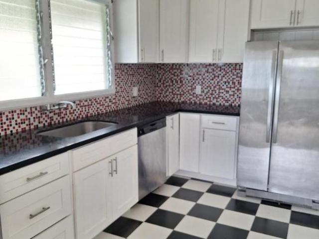 3 Br, 1 bath, Other 819 Puunani Place