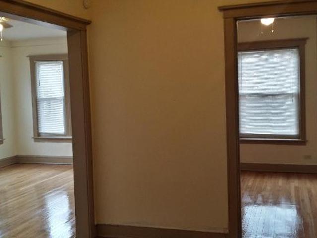 3 Br, 1 bath, Other 903 909 W 76th