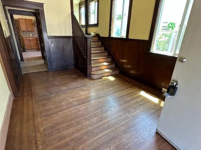 3 Br, 1 bath, Other 960 North Van Ness Avenue