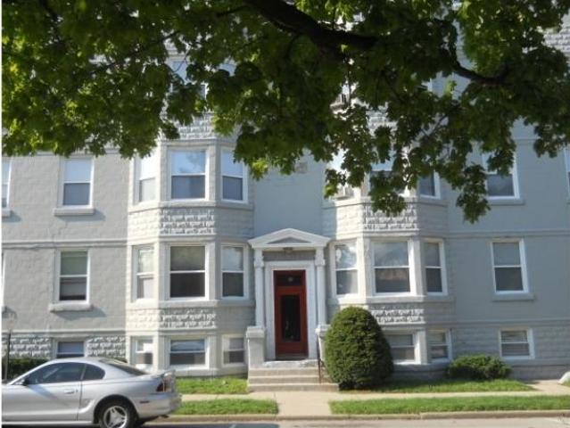 3 Br, 1 bath, Apartment 101 East Chicago Street