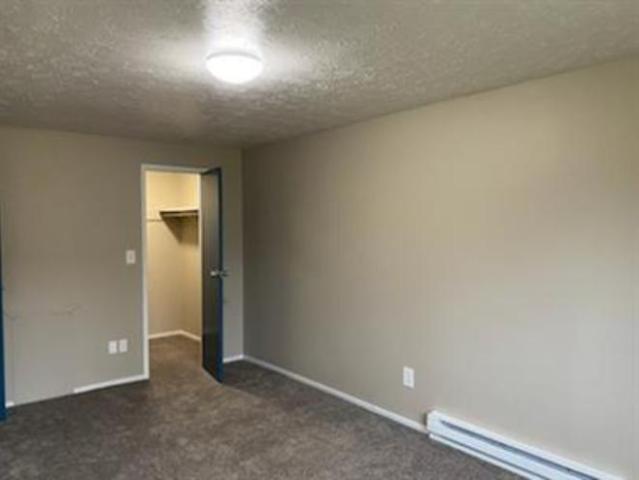 3 Br, 1 bath, Other 114 Gluck St