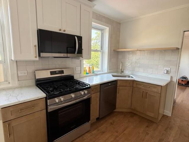 3 Br, 1 bath, Other 1316 Seward Street