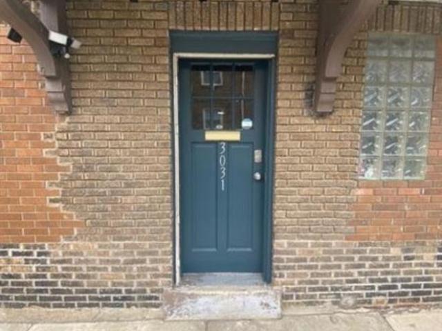 3 Br, 1 bath, Apartment 3031 Texas Avenue