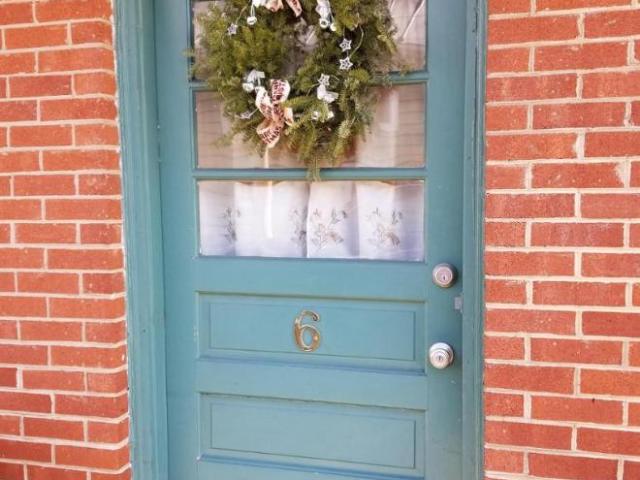 3 Br, 1 bath, Other 321 W Main St