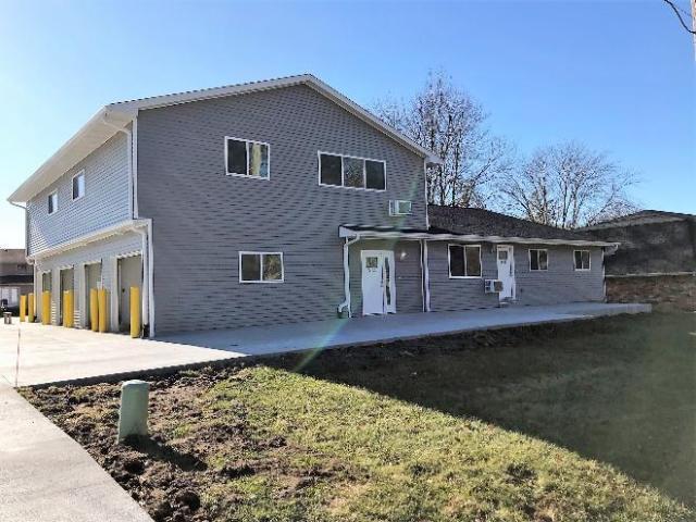 3 Br, 1 bath, Other 3416 3422 W Richwoods Blvd