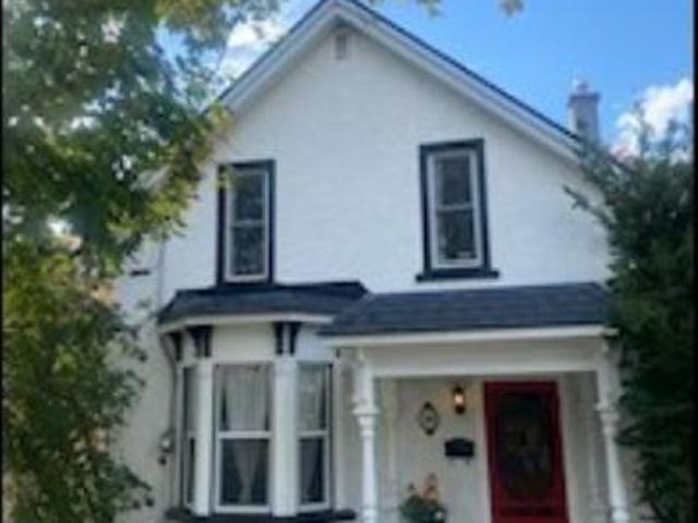 3 Br, 1 bath, Other 34 Chisholm Street
