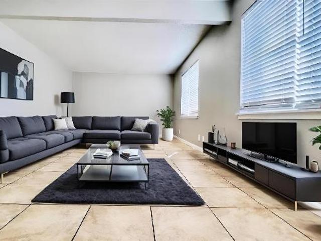 3 Br, 1 bath, Other 3904 Englewood Circle