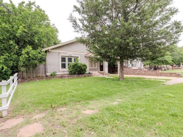3 Br, 1 bath, Single Family Home 1635 Elizabeth Ave