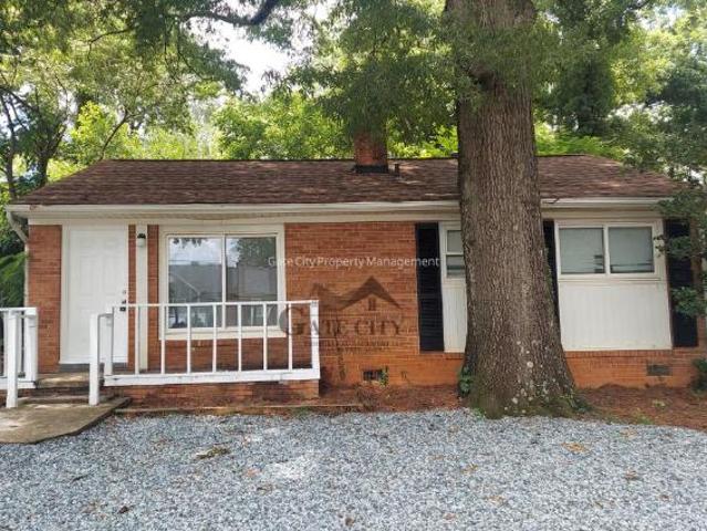 3 Br, 1 bath, Single Family 1903 Apex Pl