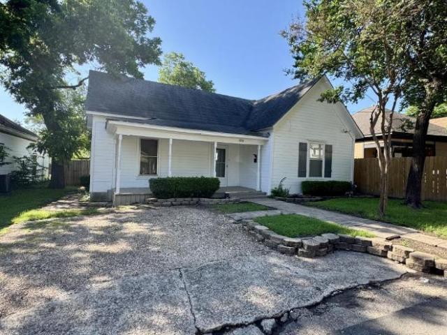 3 Br, 1 bath, Single Family Home 1914 Ross Ave