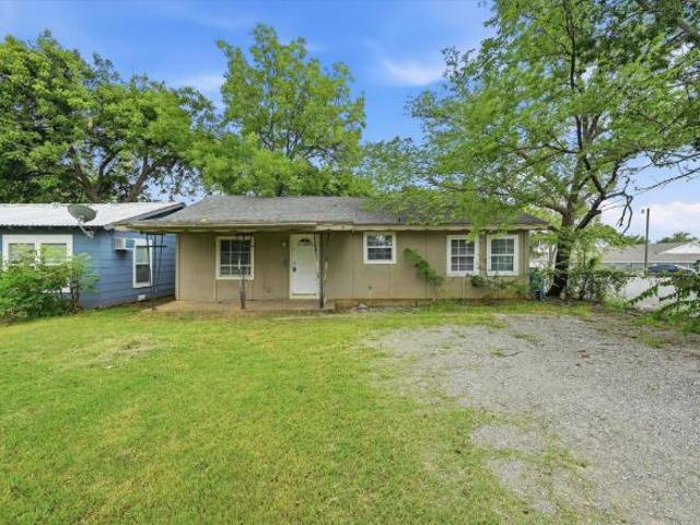 3 Br, 1 bath, Single Family Home 2112 W Bond St