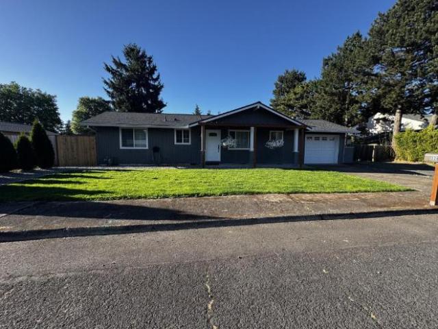 3 Br, 1 bath, Single Family Home 33691 NE Karen Pl