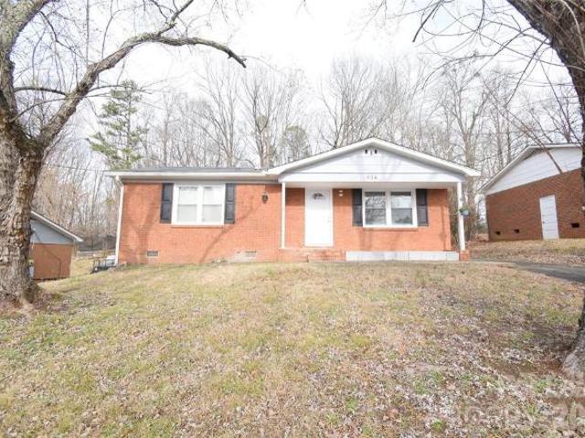 3 Br, 1 bath, Single Family Home 924 Edgegreen Dr