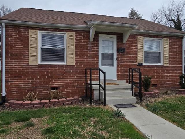 3 Br, 1 bath, Single Family 1405 Newton St