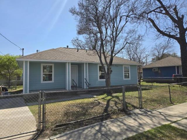 3 Br, 1 bath, Single Family 1410 Colima St