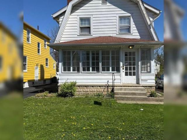 3 Br, 1 bath, Single Family 1410 E Blake Ave