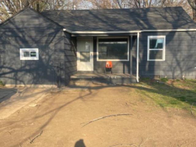 3 Br, 1 bath, Single Family 1432 N Minneapolis Ave