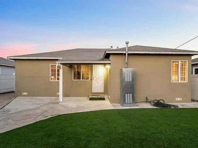 3 Br, 1 bath, Single Family 14913 Roxton Ave