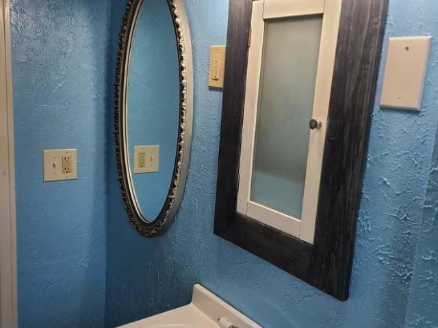 3 Br, 1 bath, Single Family 1507 Westview