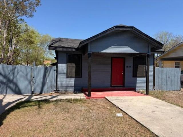 3 Br, 1 bath, Single Family 1531 Hermine