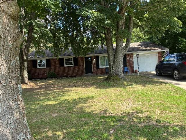 3 Br, 1 bath, Single Family 15762 In