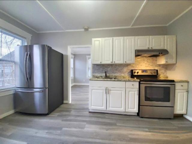 3 Br, 1 bath, Single Family 15 Bellevue Ave