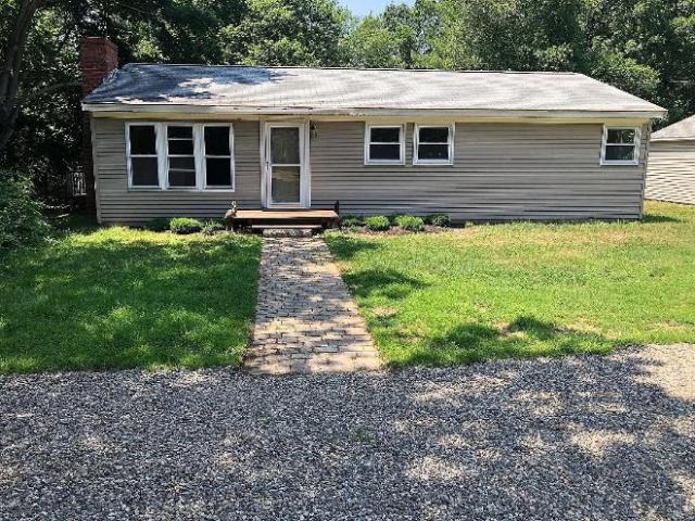 3 Br, 1 bath, Single Family 1610 Greenland Rd