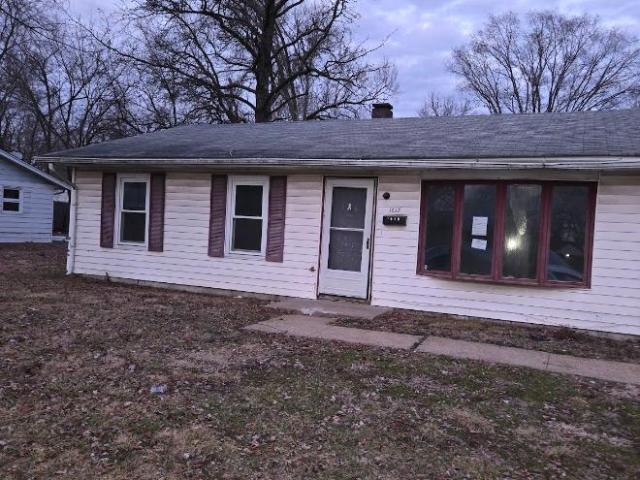 3 Br, 1 bath, Single Family 1617 Parklane Dr