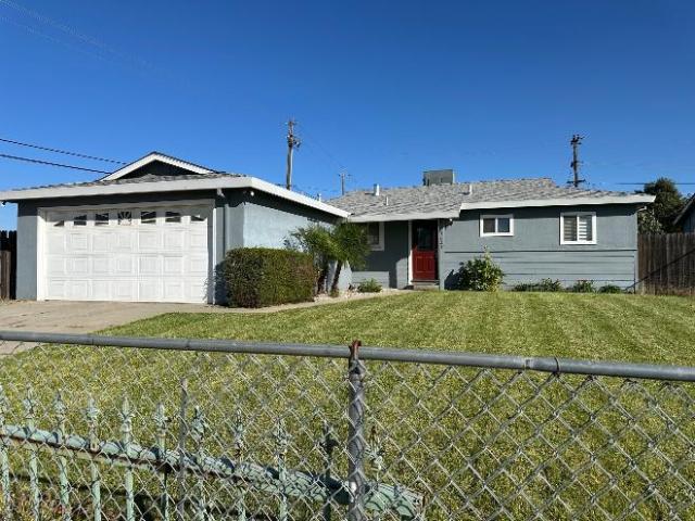 3 Br, 1 bath, Single Family 1624 Catalpa St
