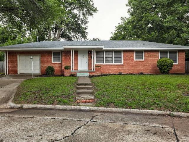 3 Br, 1 bath, Single Family 1641 Marian Drive