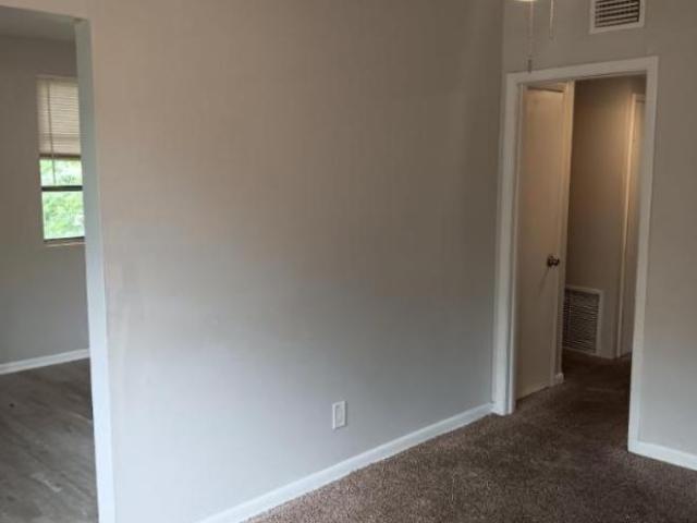 3 Br, 1 bath, Single Family 1645 W 23rd St