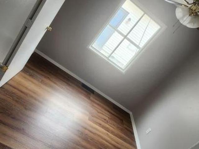 3 Br, 1 bath, Single Family 17001 Lipton Ave