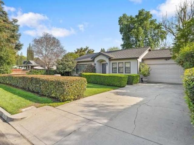 3 Br, 1 bath, Single Family 1703 W Kaweah Ave